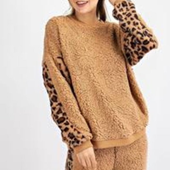 easel | Tops | Teddy Fur Soft Top | Poshmark